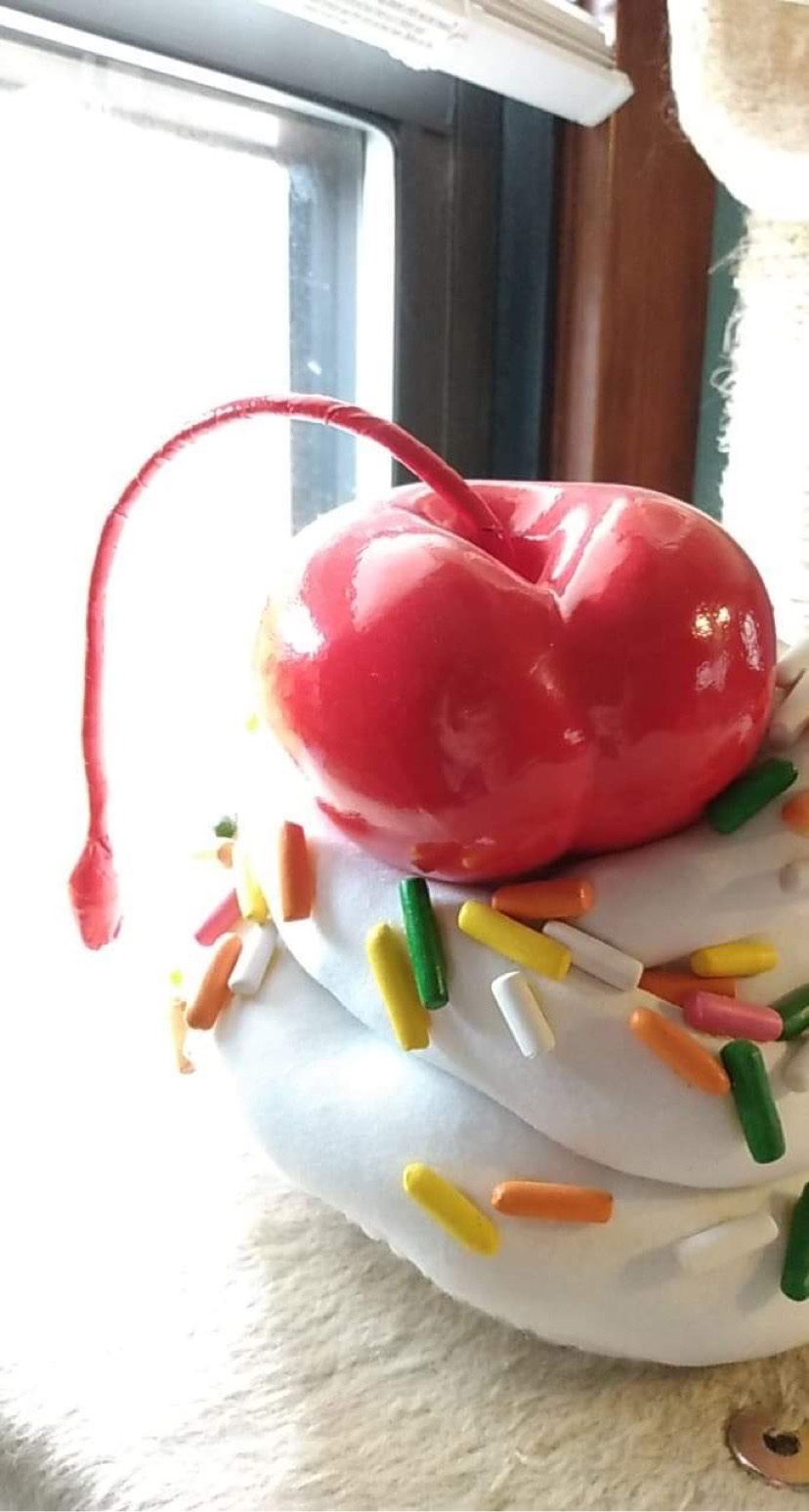 Hansel and Gretel Cupcakes | Little Bit of Foolishness